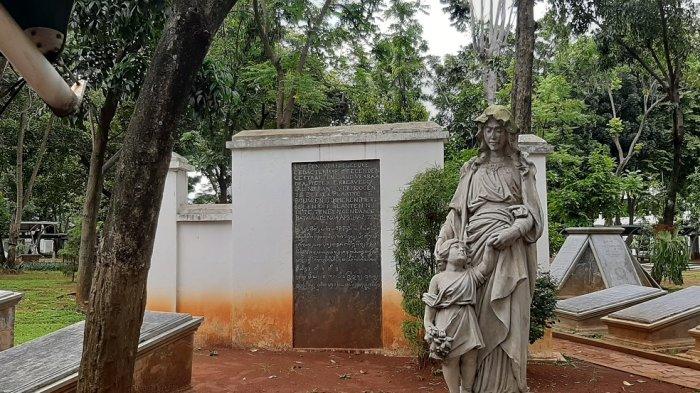 Menelusuri Jejak Thomas Stamford Raffles di Museum Prasasti Jakarta ...