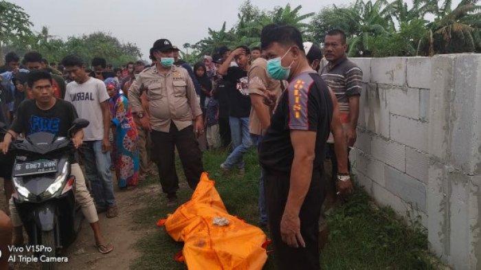 Mayat Pria Dalam Karung Dengan Kondisi Tak Pakai Celana dan Tubuhnya Diganduli Batu Belum ...