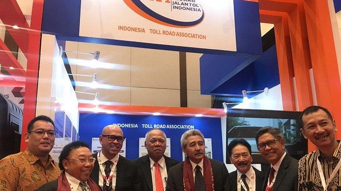 ATI Menunjukkan Progres Proyek Jalan Tol di Indonesia di Stan ATI Dalam ...