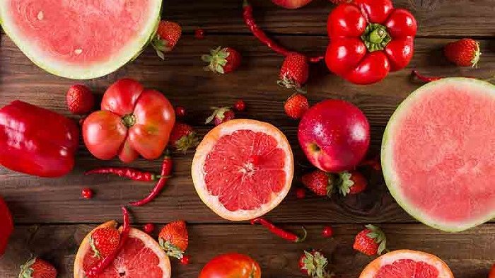 4 Manfaat Kesehatan Mengonsumsi Buah dan Sayuran Berwarna Merah ...