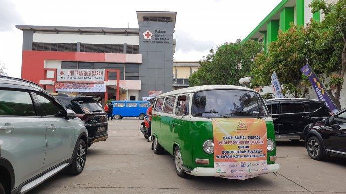 Rayakan HUT PMI ke-75, PDDI Sumbang Bansos Pakai Mobil Antik Volkswagen ...