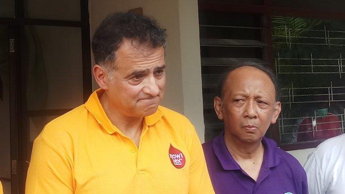 500 Liter Cat Disiapkan Mowilex Indonesia untuk Renovasi Yayasan ...