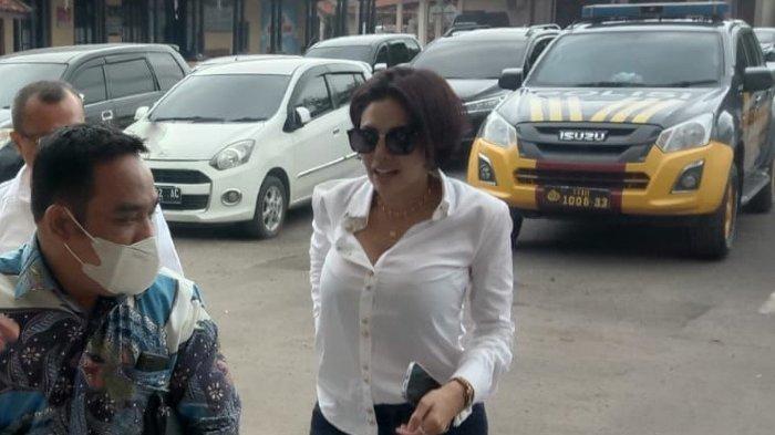 Nikita Mirzani Disebut Alami Sembelit di Hari Pertama Ditahan di Kejari ...