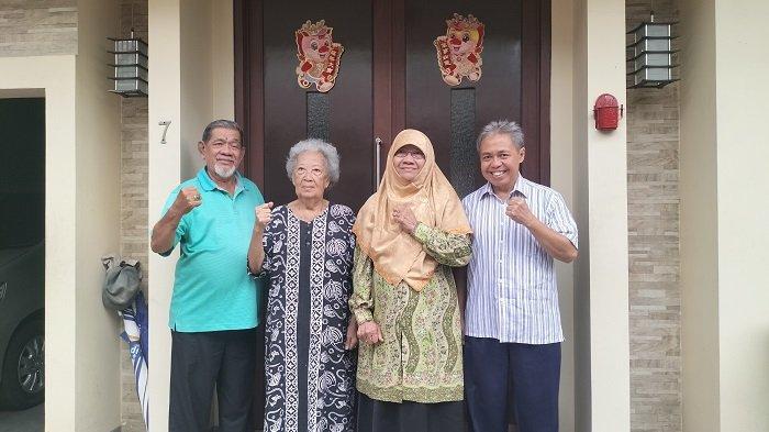 Bersihkan Stigma PKS, Nur Azizah Tamhid Sambangi Kediaman Tokoh Konghucu Depok Eka Wijaya ...