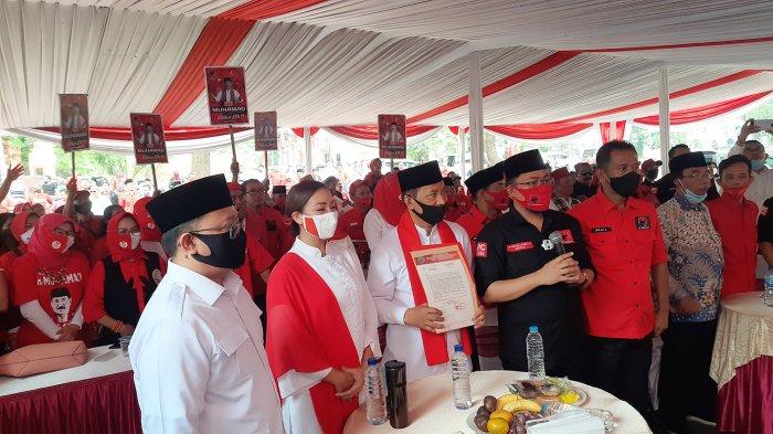 PDIP Resmi Usung Muhamad-Saras di Tangsel, Disambut Semringah Para ... PDIP Resmi Usung Muhamad-Saras di Tangsel, Disambut Semringah Para ...