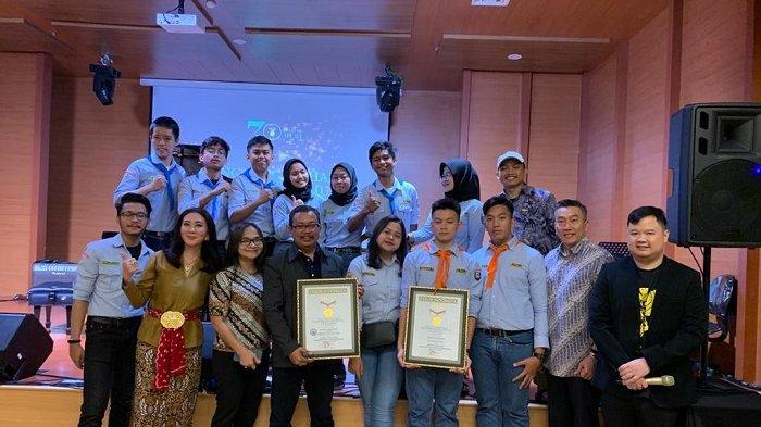 Siswa SMAN 68 Jakarta dan SMP-SMA BPK Penabur Kelapa Gading Raih ...