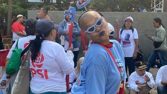 Noksrie, Pendukung Prabowo-Gibran asal Kalimantan, Tampil Unik dengan ...