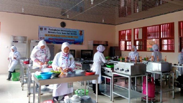 Terapkan Link and Match, Dua SMK Ini Ciptakan Produk Unggulan Berbasis ...