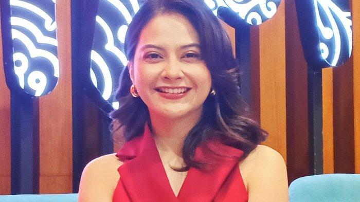 Perdana Main Film, Penyanyi Tiwi T2 Meresapi Adegannya hingga Sakit Kepala - Wartakotalive.com