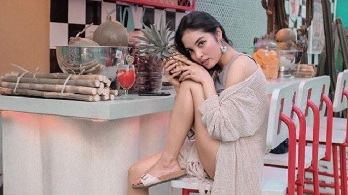 9 FAKTA SISI Asih Pramugari yang Dikaitkan Dirut Garuda, dari Curhat LDR hingga Sering Tampil ...