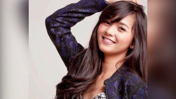 Lagu Mandarin Wo Men Bu Yi Yang dari Putri Ayu, Suara Indahnya Membuat Pendengar Terbuai ...