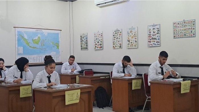 Indonesia Berjasa untuk Palestina, Qalaq Putuskan Tuntut Ilmu di Unhan ...