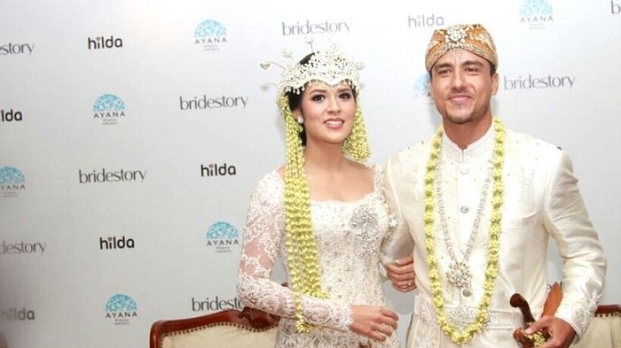 Unggah Foto Pernikahan di Media Sosial, Raisa: Happy 3rd Wedding ...