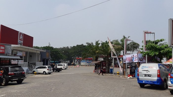 Rest Area KM39 Jalur Tol Jakarta-Cikampek Masih Sepi - Wartakotalive.com