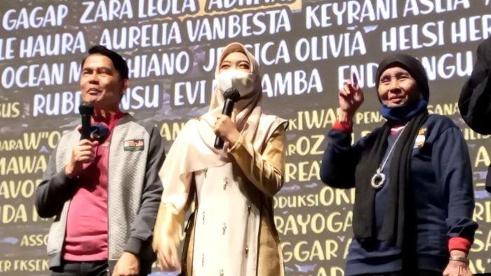 Ria Ricis Nyanyikan Soundtrack Film 'Bus Om Bebek', Langsung Rekaman di ...