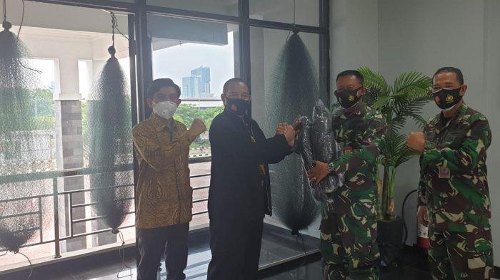 RKIH Salurkan Bantuan Kepada Warga Pesisir, Kadispotmaral: Kampung ...