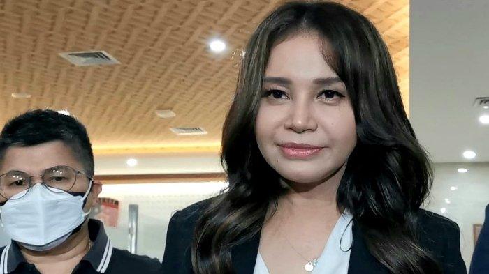 Rossa Siap Serahkan Honor Manggung Saat Bernyanyi di Acara DNA Pro ...