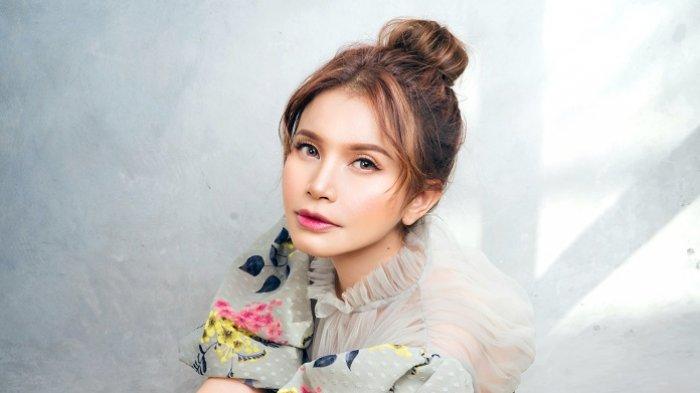 Rossa Bagikan Tips Tetap Cantik hingga Selalu Terlihat Awet Muda ...