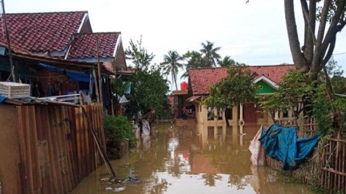 216 Rumah di Karawang Terendam Banjir, BPBD: Ketinggian Cuman 25 Centimeter - Wartakotalive.com