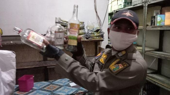 Diduga Razia Bocor, Petugas Satpol PP hanya Temuka Botol Miras Kosong di Rumah di Cempaka Putih ...