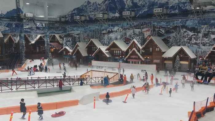 Sebelum Bermain Salju di Trans Snow World Juanda Bekasi, Perhatikan ...