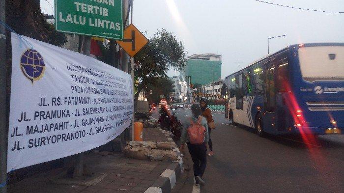 Mulai Senin, 9 September 2019, Perluasan Ganjil-Genap Diterapkan, Taksi ... Mulai Senin, 9 September 2019, Perluasan Ganjil-Genap Diterapkan, Taksi ...