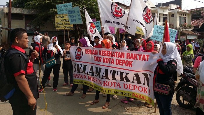 Akhirnya Empat Siswa Miskin Diterima di SMA dan SMK Negeri di Depok - Wartakotalive.com