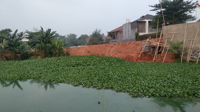 Warga Cempaka Putih Tangsel Tolak Pembangunan Kompleks di Atas Situ ...