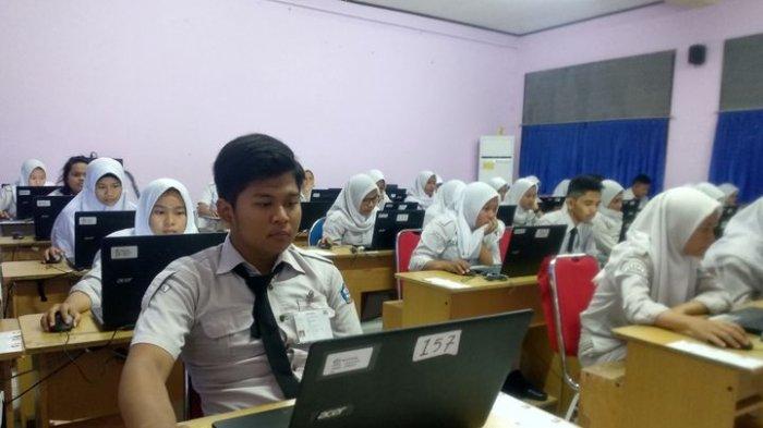 SMKN 1 Tangsel Sempat Terkendala Jaringan, Ujian Nasional Mundur 30 ...