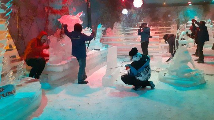 Jelang Libur Natal dan Tahun Baru, Snow World Revo Town Bekasi Hadirkan ...
