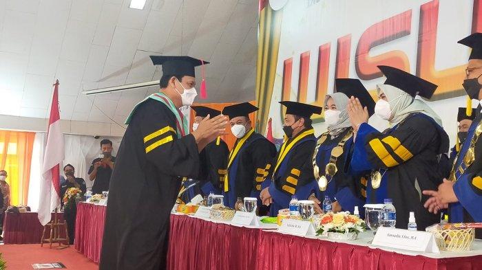 Institut STIAMI Gelar Wisuda Drive Thru, Rektor Bersyukur Pencapaian ...