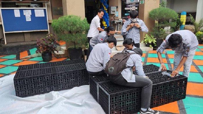 Program Pengabdian Masyarakat, Teknik Sipil UMB Bikin Sumur Resapan ...