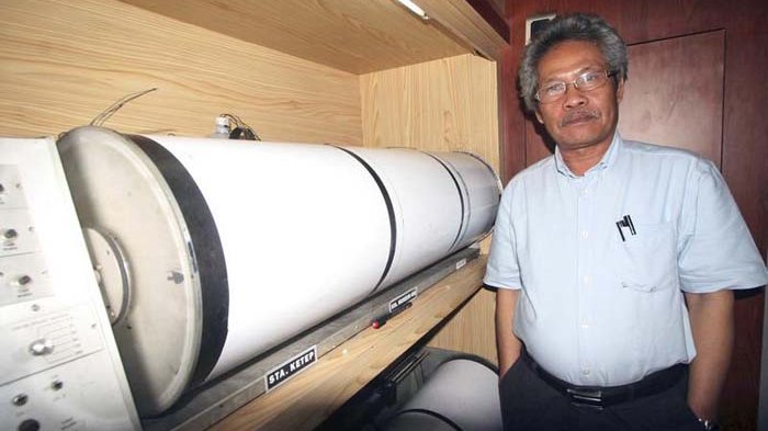 Mbah Rono: Gunung Agung Bisa Saja Tak Jadi Meletus - Halaman all ...
