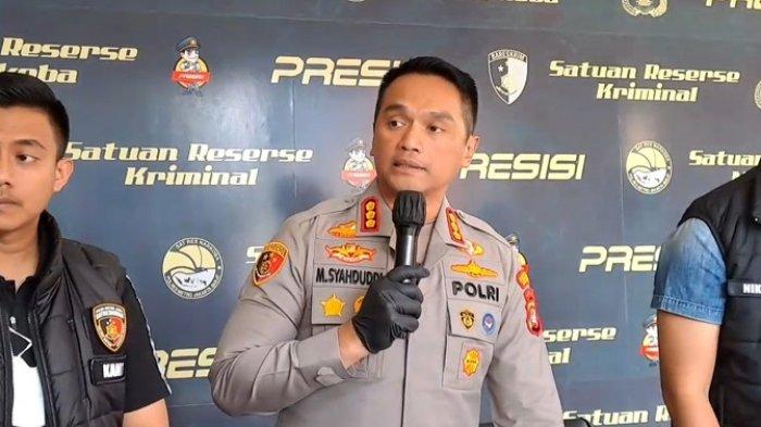 Alami Luka Bakar Parah di Kepala, Suami yang Bakar Rumah di Tegal Alur ... Alami Luka Bakar Parah di Kepala, Suami yang Bakar Rumah di Tegal Alur ...