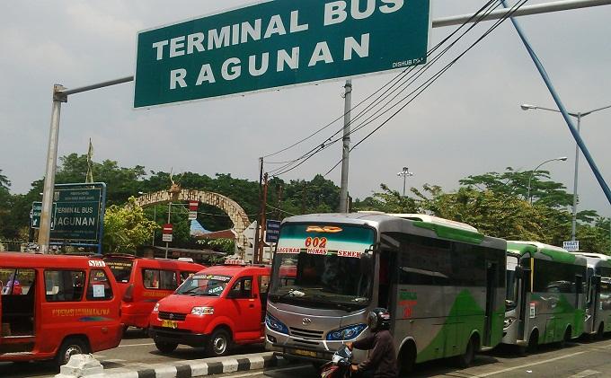 Terminal Ragunan Lebih Baik Terintegrasi Halte Bus Transjakarta ...