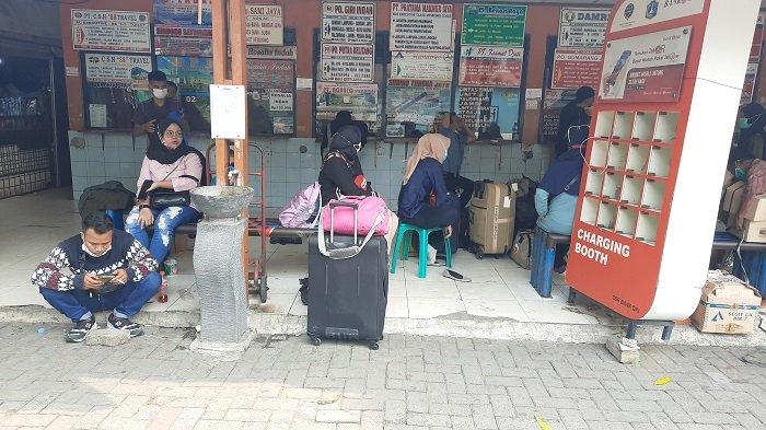 Jelang Larangan Mudik Lebaran, 4.000 Penumpang Berangkat dari Terminal ...