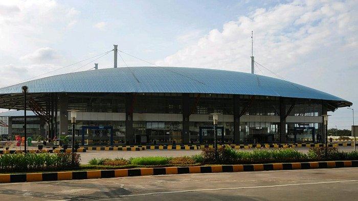 Meski Kembali Beroperasi, Terminal Terpadu Pulo Gebang Sepi ...