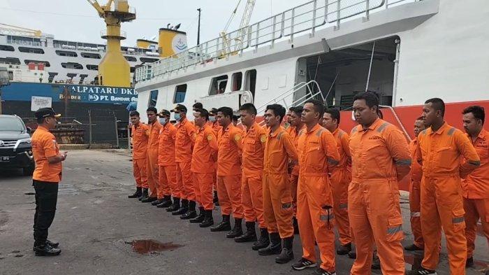 Tim SAR Kerahkan Helikopter untuk Pencarian Korban Tenggelam KM Rukun ...