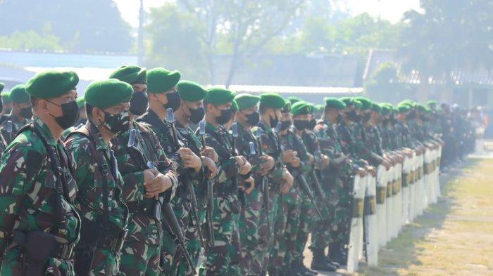 Pasukan TNI Kala Hitam Diterjunkan ke Karawang Cegah Bentrok Susulan ...