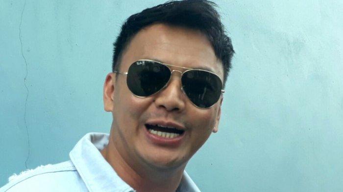 Begini Alasan Wijaya Saputra Mendekati Janda Gading Marten ...