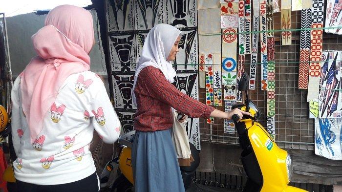 Jakarta Demam Sepeda Motor Listrik - Wartakotalive.com