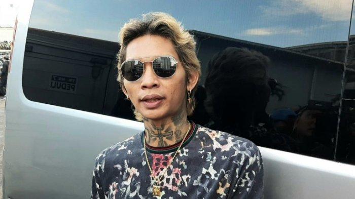 Akui Konsep Klip 'Raja Terakhir' Mirip Klip Lay EXO, Young Lex: Ngapain ...