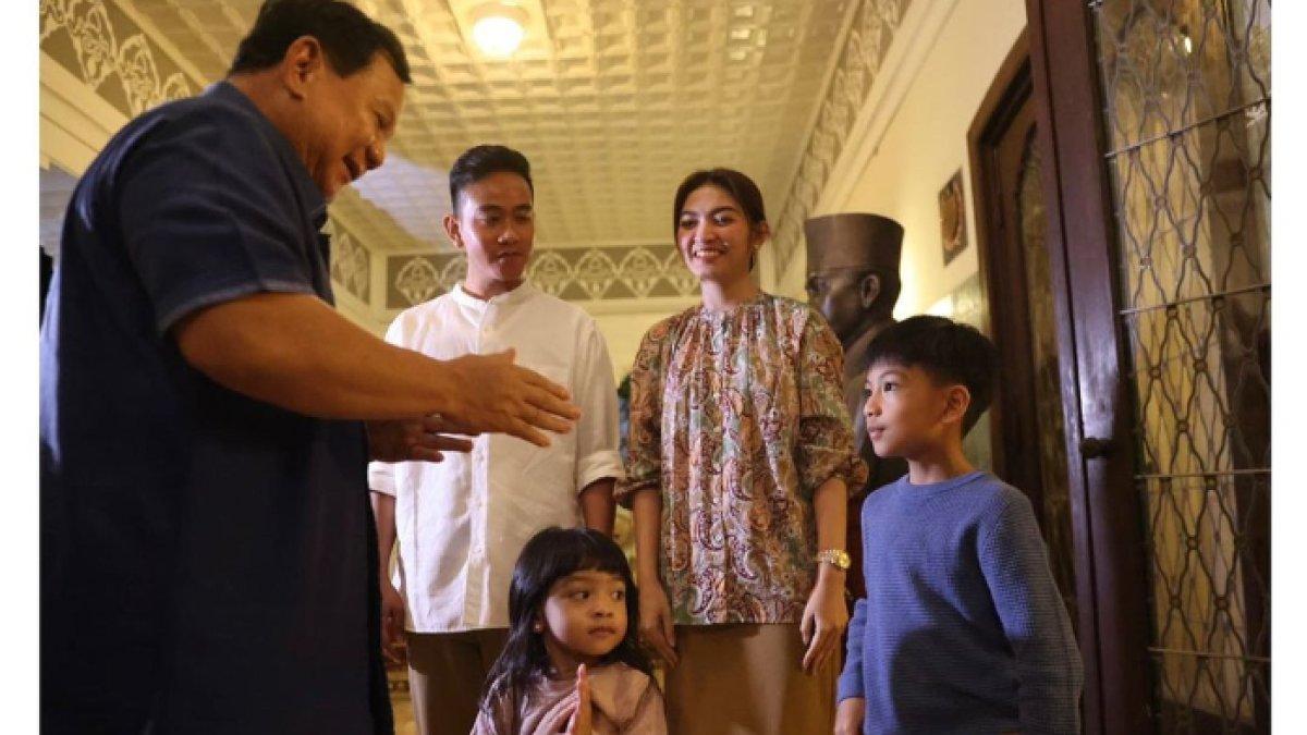 Senang Diundang Anak Jokowi, Prabowo Subianto Puji-puji Kinerja Gibran ...