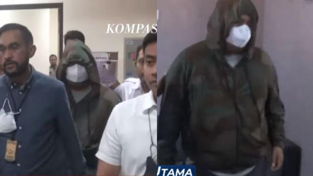 Tampang Selebgram Viral Ajudan Pribadi saat Ditangkap Polisi, Tutupi Seluruh Muka Pakai Hoodie ...
