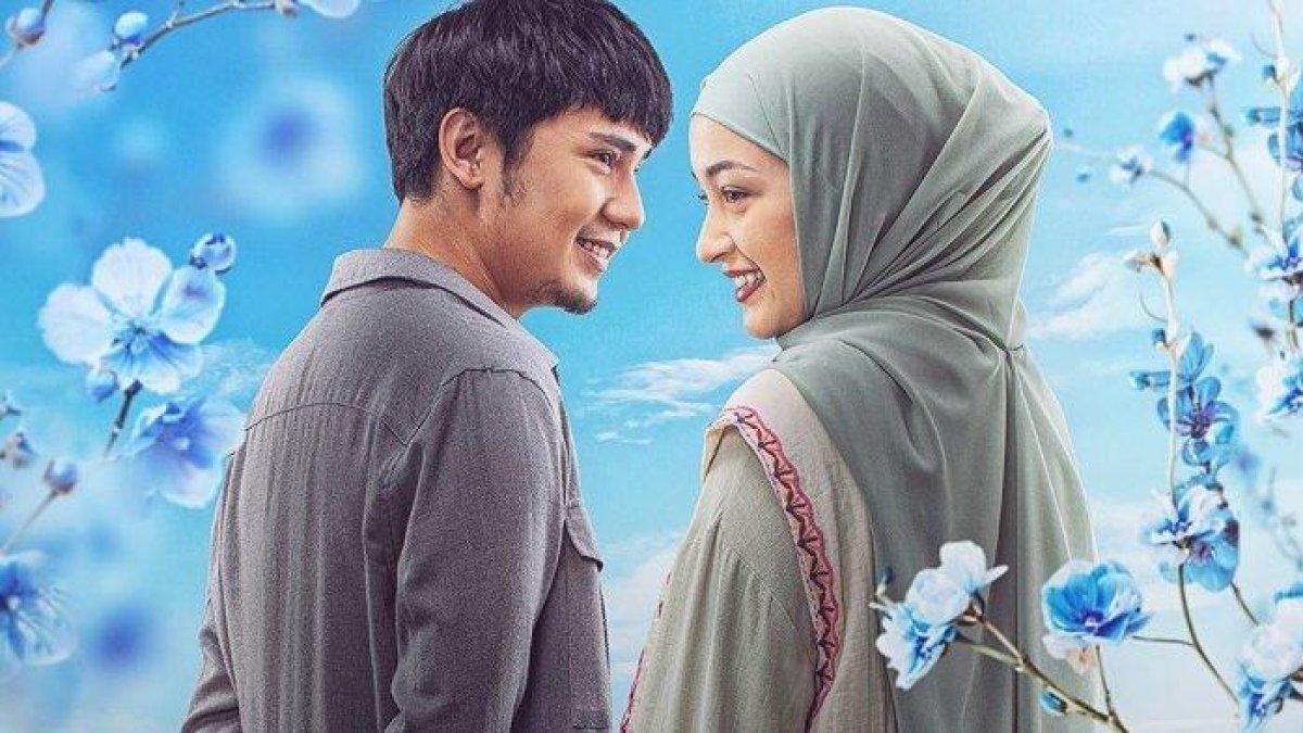 Sinopsis Film Azzamine, Adaptasi Novel Fiksi Romantis Karya Sophie ...