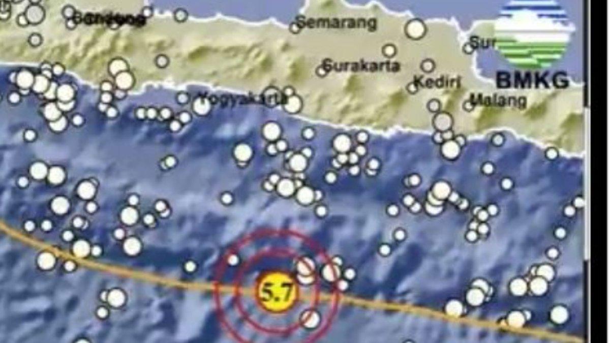 BREAKING NEWS - Pacitan Jawa Timur Diguncang Gempa Magnitudo 5,7, Tidak Berpotensi Tsunami ...