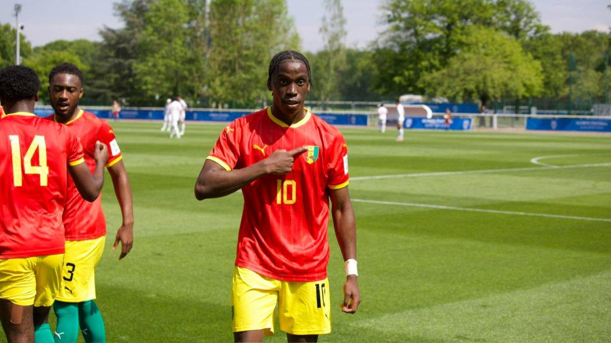 Cetak Gol Semata Wayang, Bintang Guinea Banjir Hujatan & Rasis dari ...