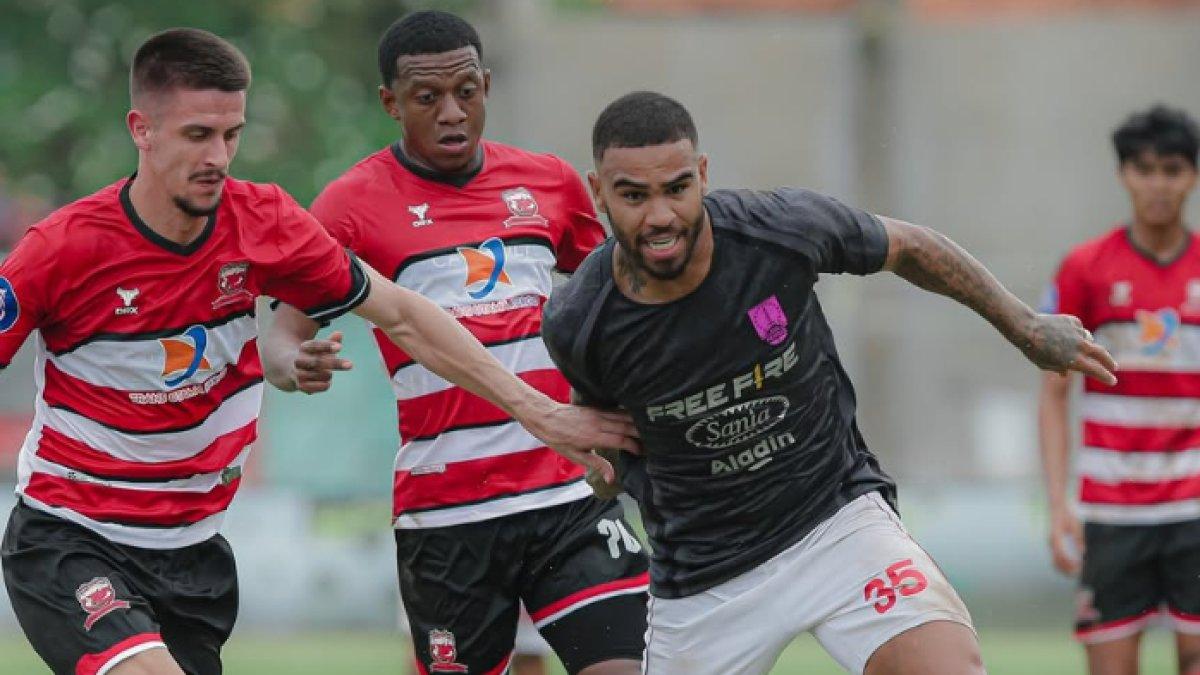 Keok dari Madura United & Jadi Juru Kunci, Sosok Rp 869 Juta Persis ...