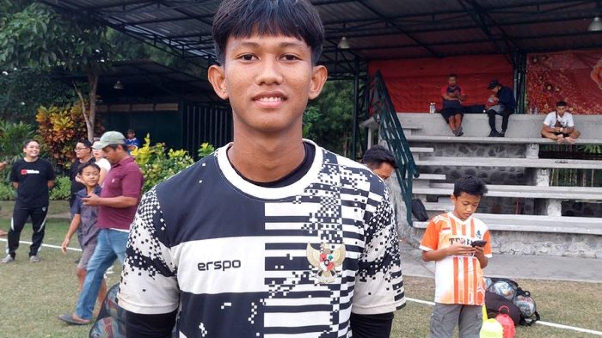Profil Muhammad Nur Ichsan: Kiper Dewa United yang Bikin Timnas U16 ...