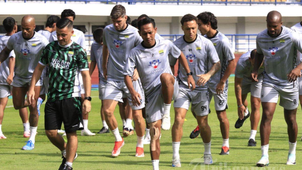 Gejolak Transfer Persib Bandung: 2 Asing Santer Hengkang, Sosok Rp 2,61 ...